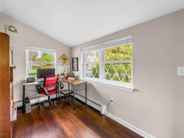 38 Falcon Dr