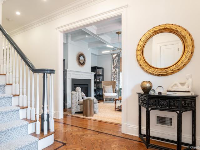 38 Forest Lane