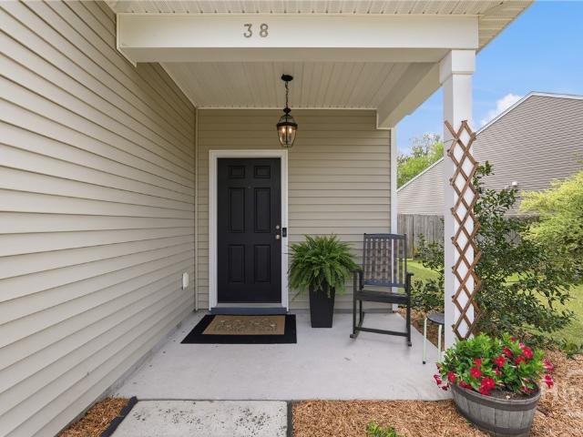 38 Glenwood Court