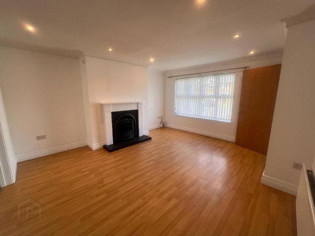38 Glenvale Park, Derry/Londonderry, Cityside, BT48 0GA
