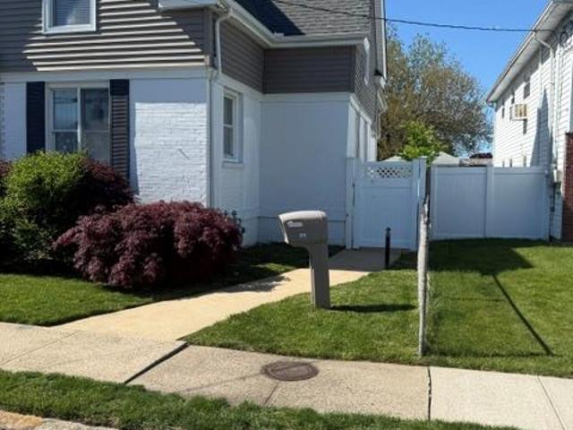38 Grant Avenue