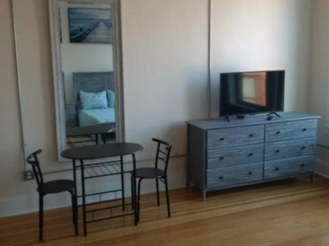 38 Green St #201 New London, CT 06320