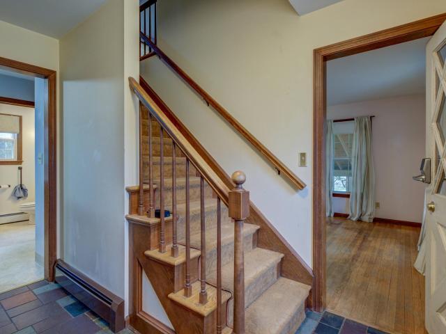 38 Hamilton St, Guilderland, NY 12084 | MLS #202615 | Compass