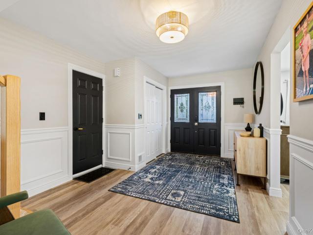 38 Hale Place