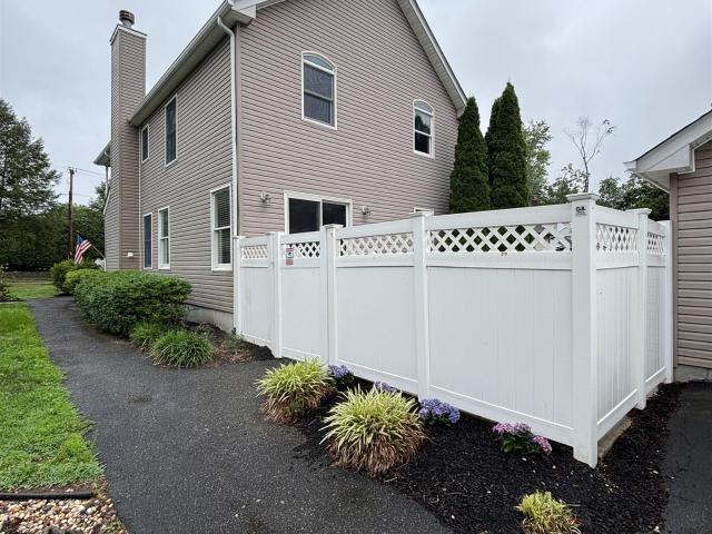 38 Hallock Avenue