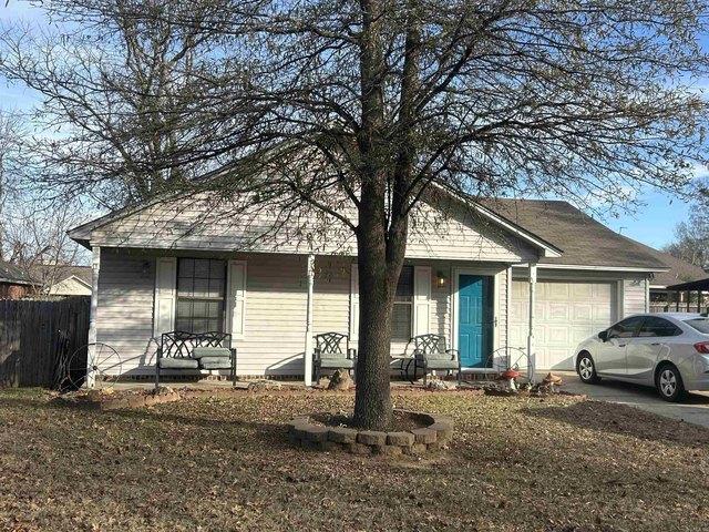 38 Hartwell Cir, Searcy, AR 72143