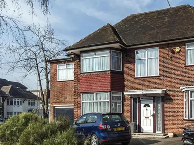 38 Harman Drive, Childs Hill, London, NW2 2ED, United Kingdom | 5 bed house for rent #138594011 | Rentberry