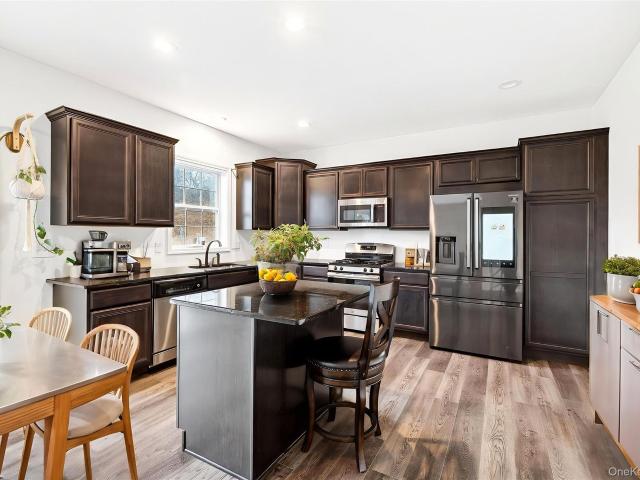 38 Highgrove Drive