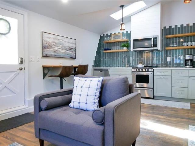 38 Hilltop Avenue COTTAGE