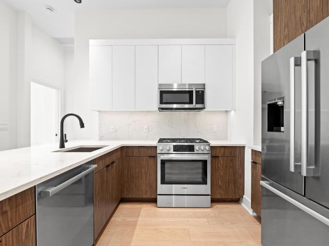 38 Jackson St # 315