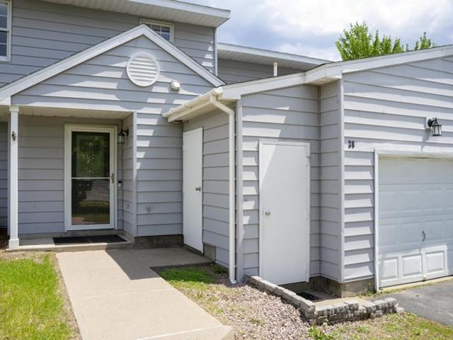 38 Kansas Ave, Plattsburgh, NY 12903