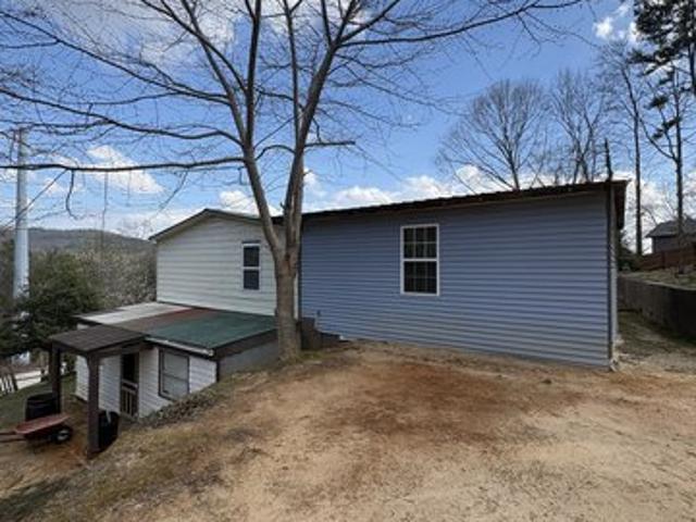 38 Karate Ln, Tiger, GA 30576