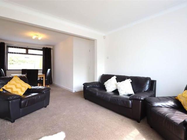 38 Kensington Park, Lisburn, BT27 5HG