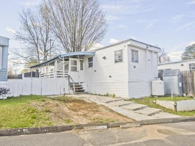 38 Klondike Ave, Westfield, MA 01085