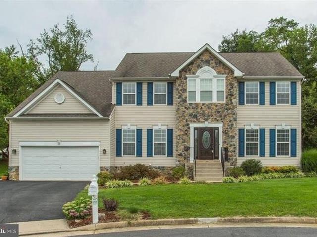 38 LA Quinta Ct, Charles Town, WV 25414