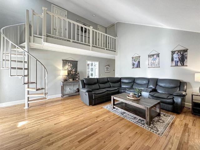 38 Lamb Drive