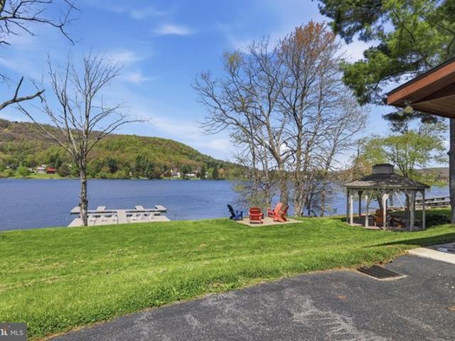 38 Lakeside Village Ln, McHenry, MD 21541