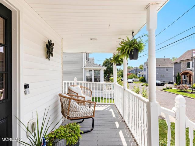 38 Leonard Avenue