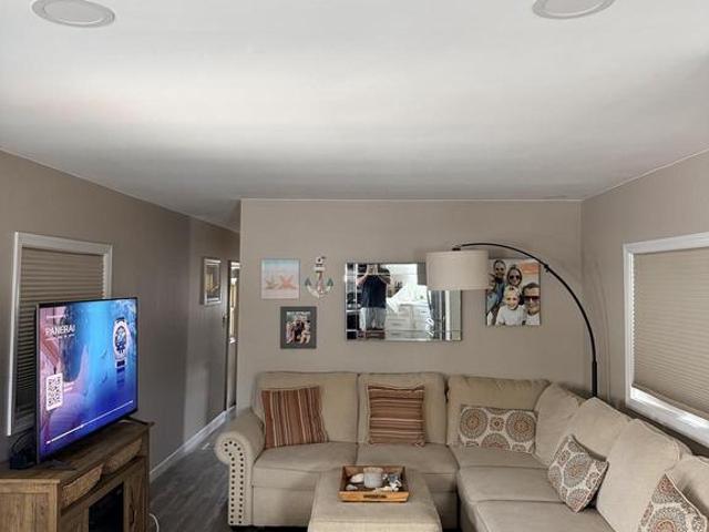 38 Lee Avenue