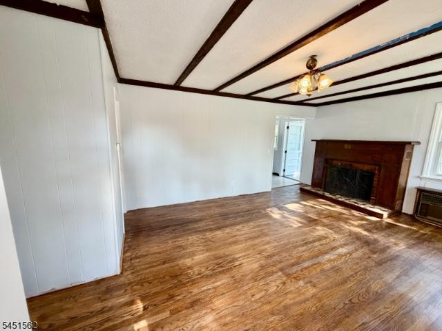 38 Lincoln Ave