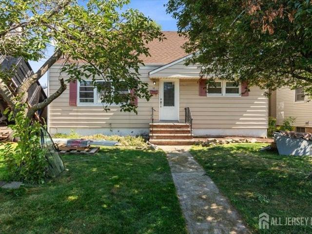 38 Lincoln Ave, Woodbridge, NJ 07067