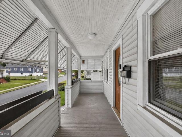 38 Lincoln Avenue