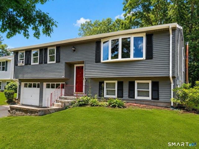 38 Lido Rd, Farmington, CT 06085