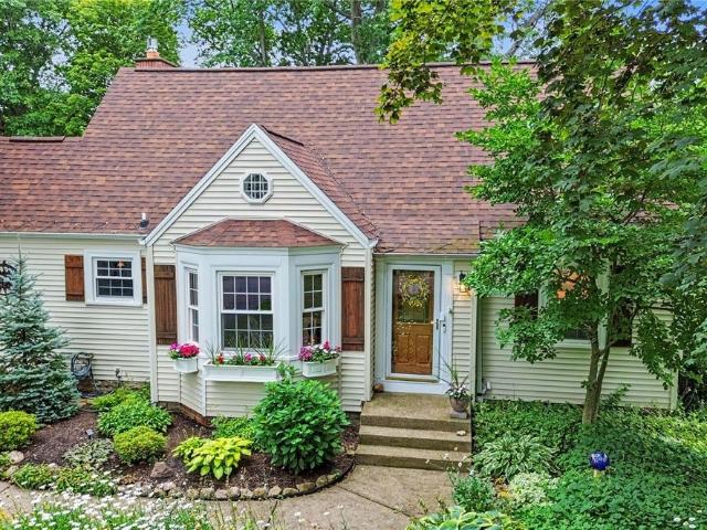 38 Lombardy Lane