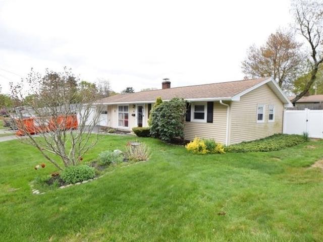 38 McDevitt Rd, Randolph, MA 02368