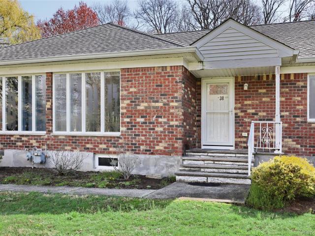 38 Manis Avenue