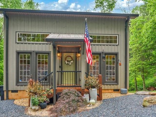 38 Macey Dr, Nebo, NC 28761