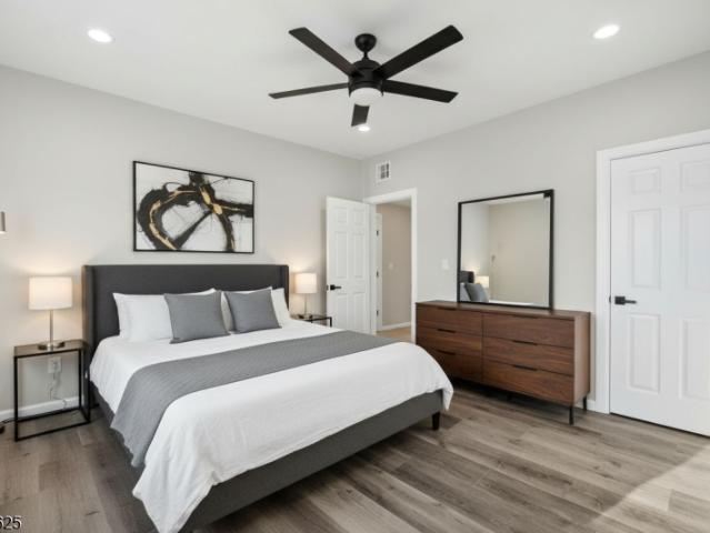 38 Mapes Ave