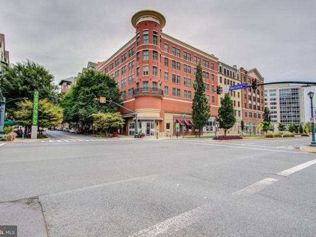 38 Maryland Ave 228, Rockville, MD