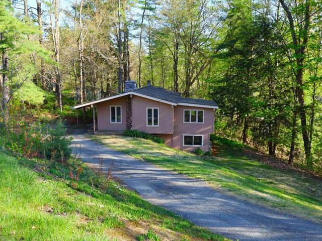 38 Marshall Ave, Hartford, VT 05001