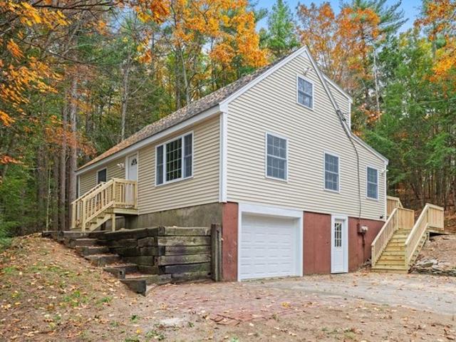 38 Mast Rd, Dover, NH 03820