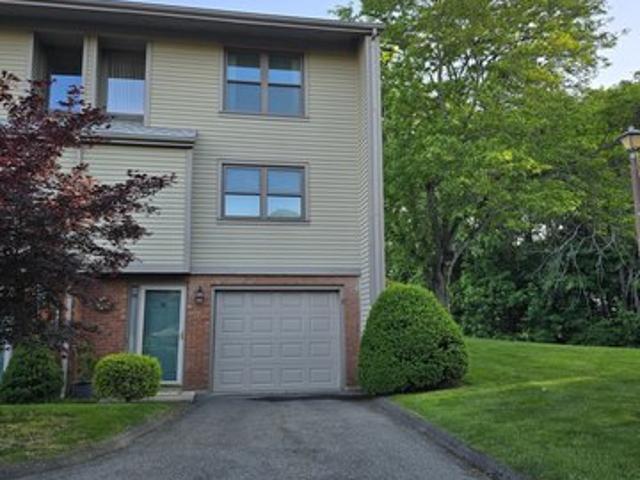 38 Metacomet Dr Unit 38, Meriden, CT 06037