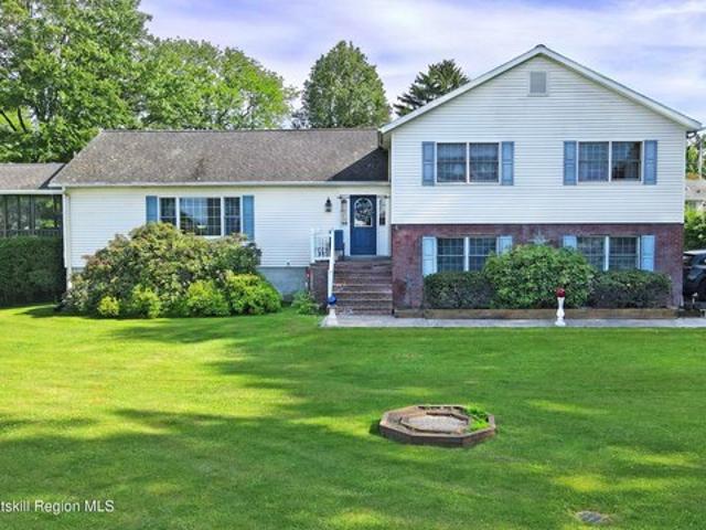 38 Mill Ln Ext, Saugerties, NY 12477