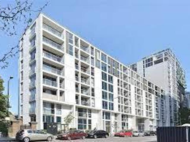 38 Millharbour, Canary Wharf, South. 1 bed flat to rent £1,993 pcm £460 pw
