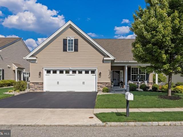 38 Montclaire Rd, Medford, NJ 08055