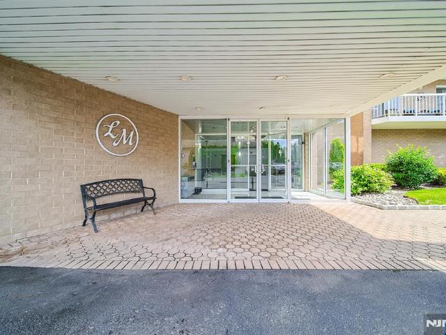 38 Moonachie Road # 402