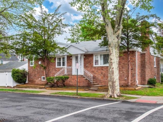 38 Mountainview Ave, East Orange, NJ 07018 | MLS #4024 | Compass