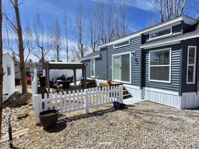 38 Muleshoe Rd Unit 204, Thayne, WY 83127