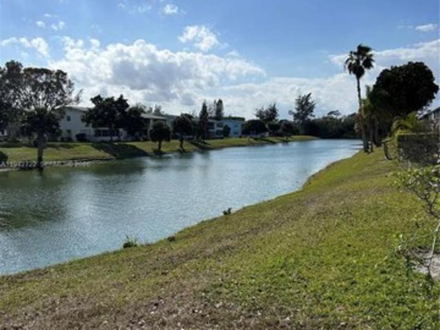38 Northampton B Unit 38, West Palm Beach, FL 33417