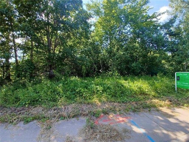 38 Oakview Ave, North Branch, MN 55056