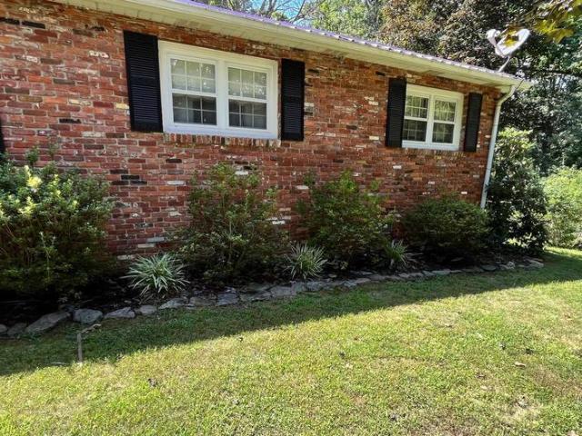 38 Oak Hill Road