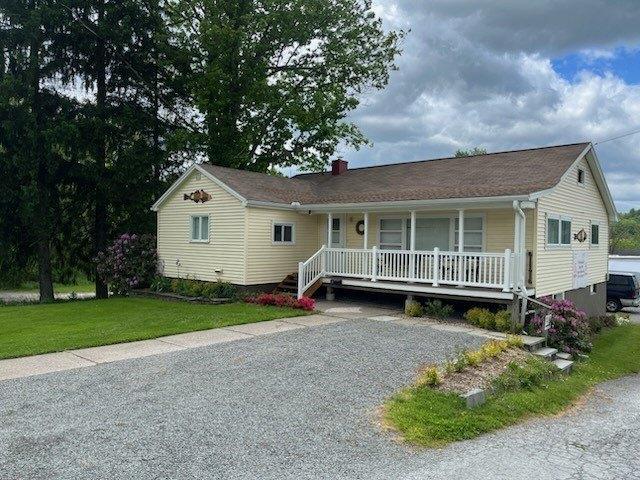 38 Oak St, Deposit, NY 13754