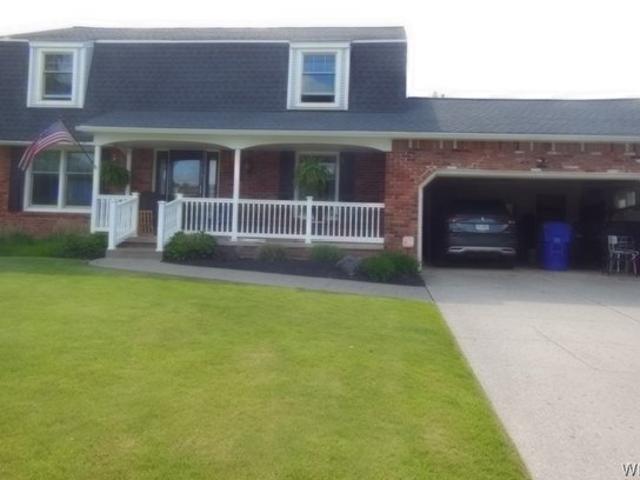 38 Old Farm Cir, Buffalo, NY 14218