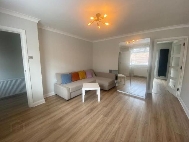 38 Olympia Parade, Belfast, BT12 6NT