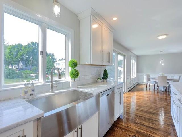 38 Overlook Rd, Waltham, MA 02451