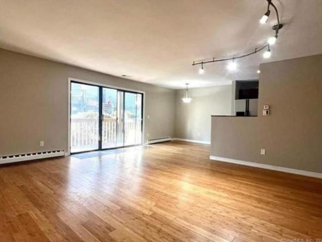 38 Padanaram Ave #A3, Danbury, CT 06811